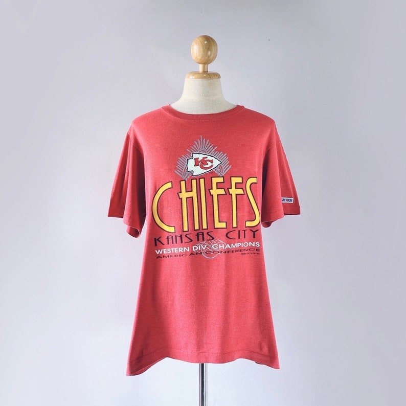 Vintage Kansas City Chiefs NFL Football T-shirt - Bluefink