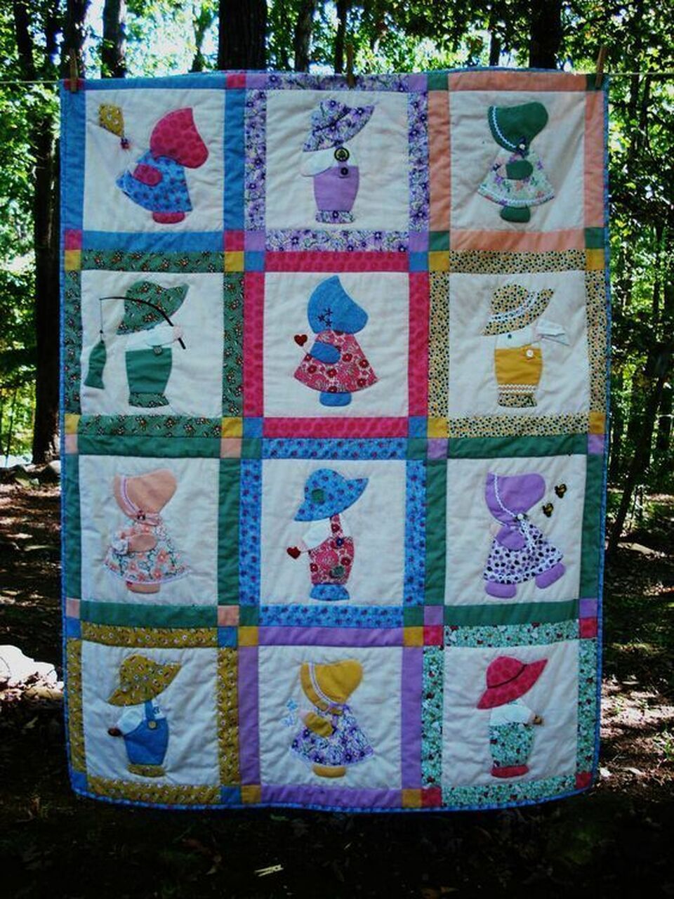 Personalized Sunbonnet Sue Quilt Bedding Set, Great for Bedroom Decor ...