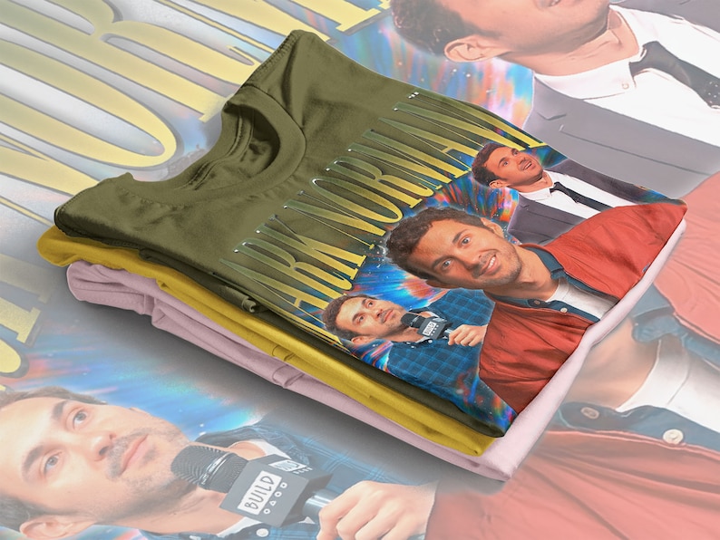 Comedian Mark Normand Tee - Retro 90s Sweater for Stand-Up Fans - Bluefink