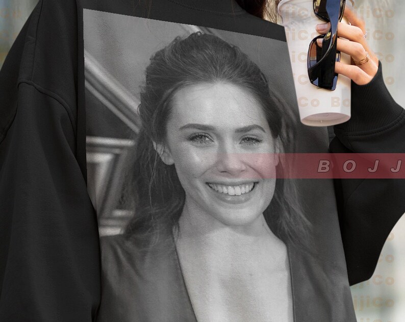 Vintage Elizabeth Olsen Sweatshirt, Scarlet Retro 90s Sweater for Fans ...