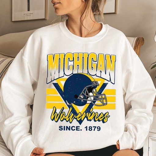 Michigan Wolverines Vintage Team T-Shirt - Perfect for Fans - Bluefink